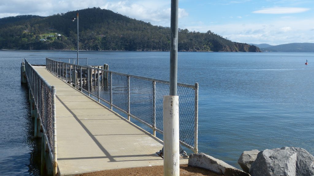 Dennes Point Jetty - Marine and Safety Tasmania